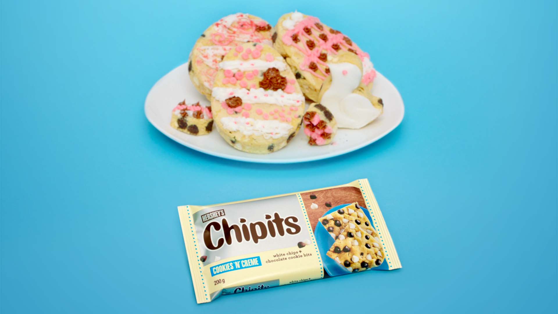 CHIPITS COOKIES 'N' CREME Easter Egg Blondies | Recipes