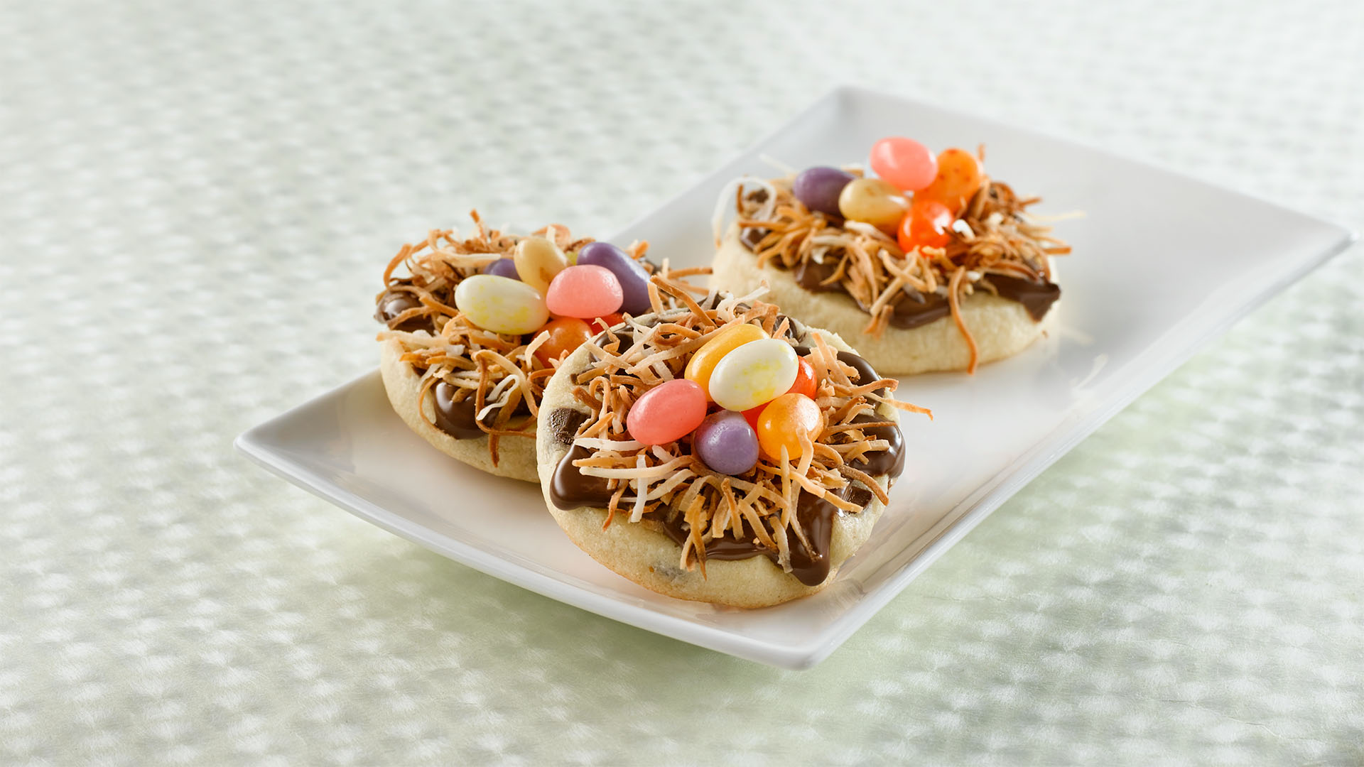 HERSHEY'S CHIPITS Chocolate Chip Cookie Nests Recipe | Recipes