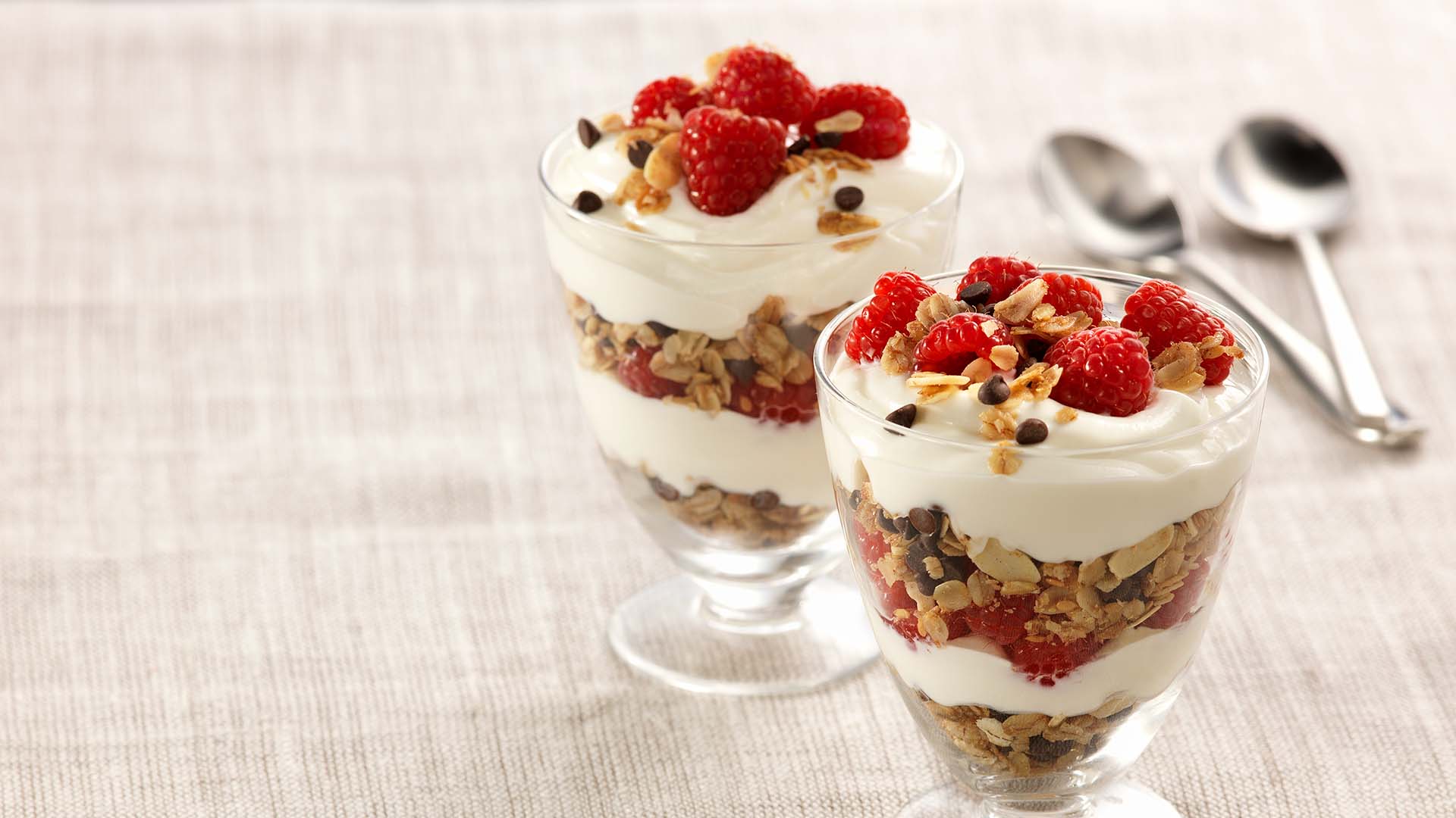 Chocolate Oatmeal Almond Parfait Recipe | Recipes