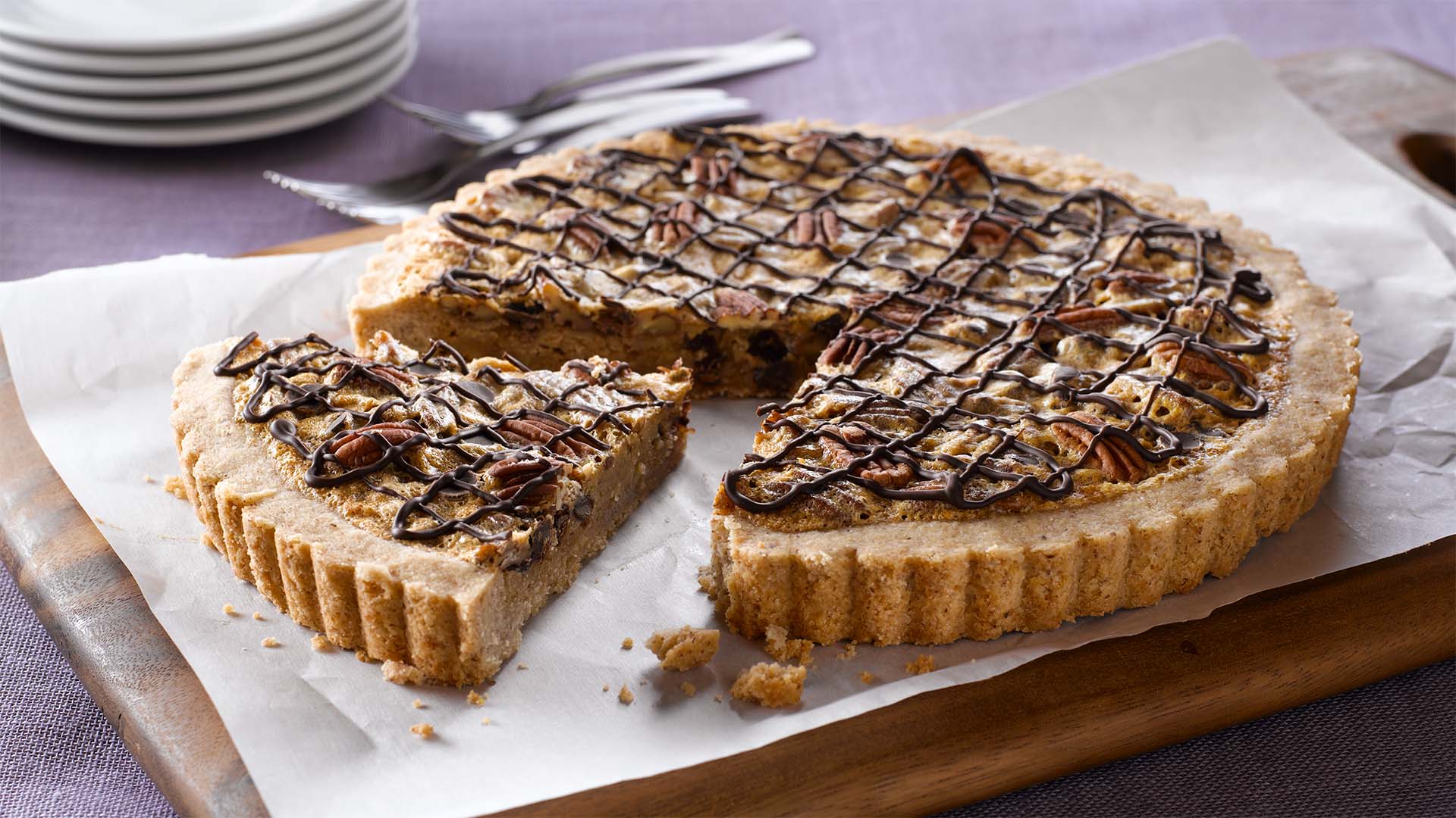 HERSHEY'S CHIPITS Chocolate Chip Pecan Tart Recipe | Recipes