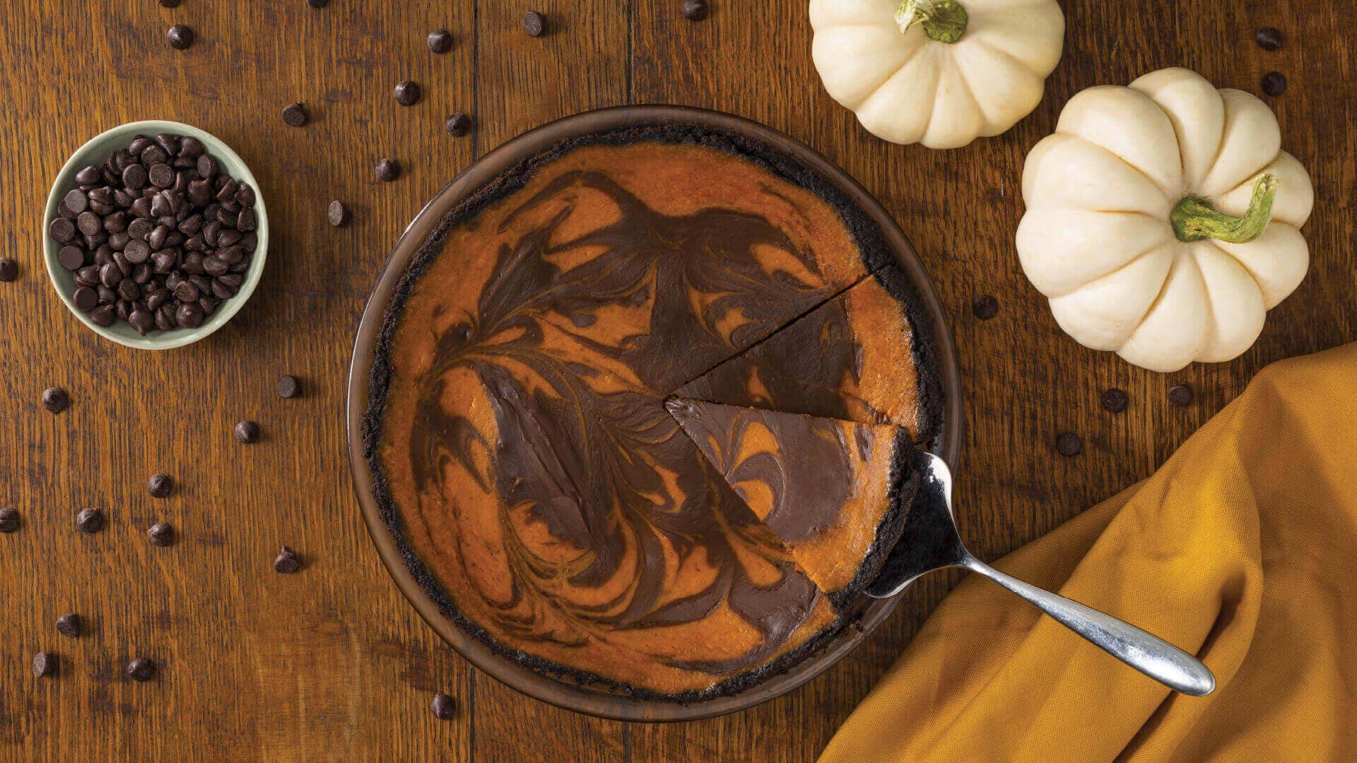 HERSHEY'S CHIPITS Chocolate Marble Pumpkin Pie Recipe | Recipes