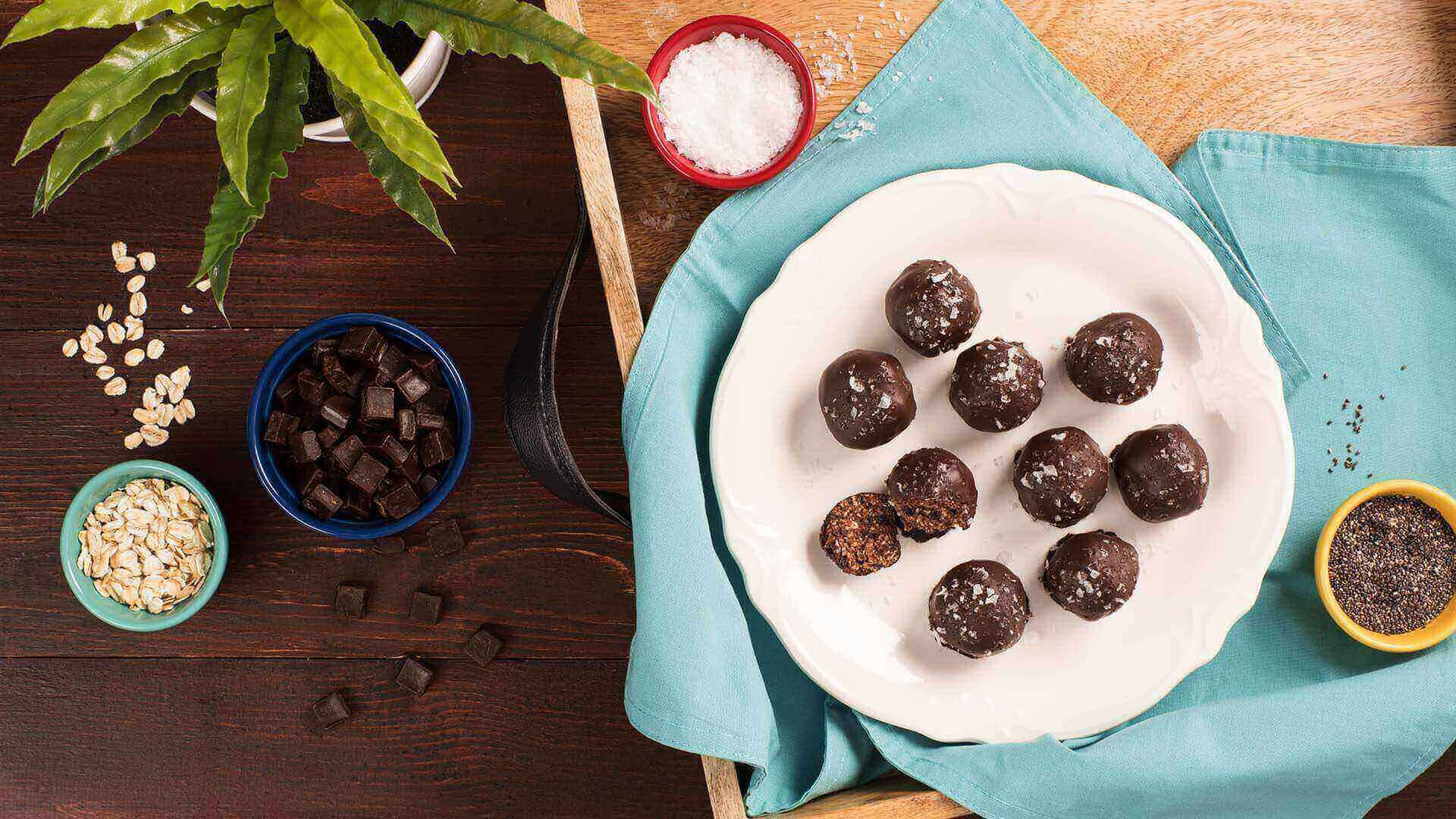 HERSHEY'S CHIPITS Dark Chocolate Chia Bites Recipe | Recipes