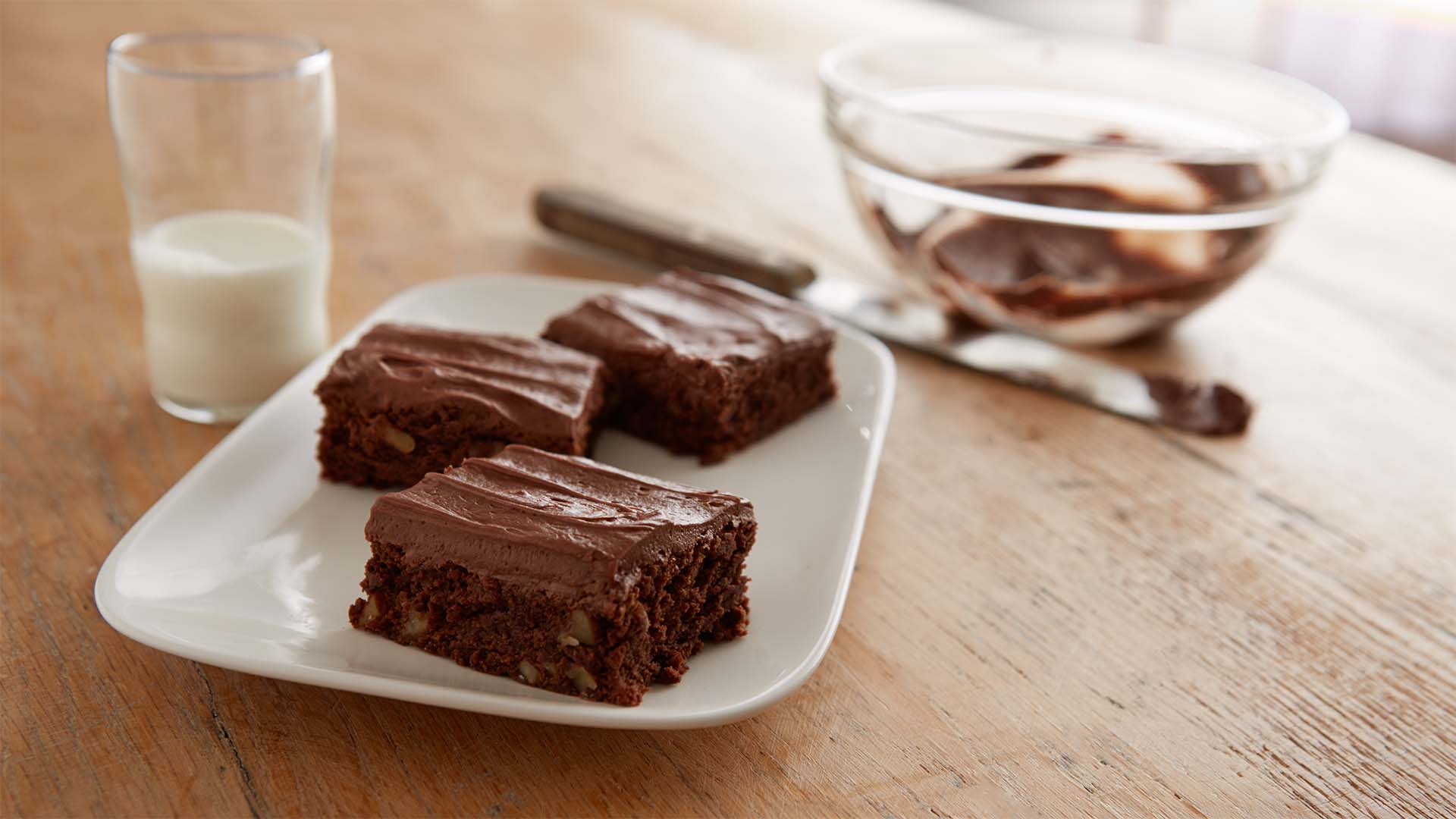 HERSHEY'S Chocolate Cream Cheese Brownies Recipe | Recipes