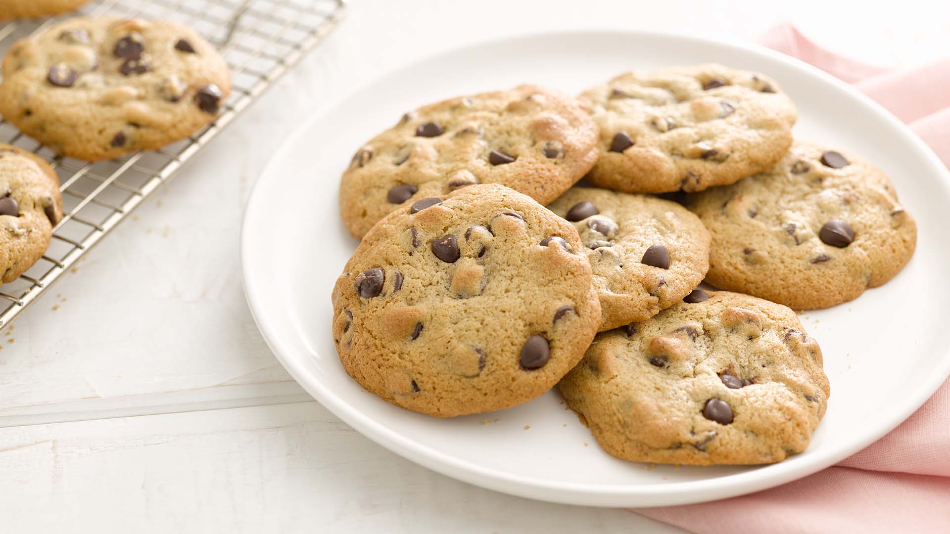 HERSHEY'S Dark Chocolate Chip Cookies | Recipes