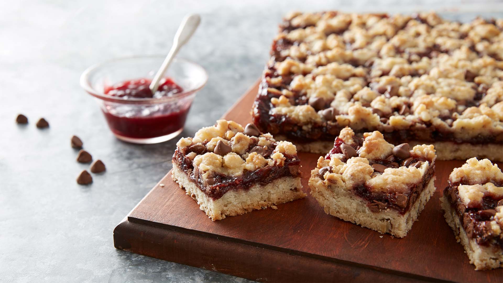 Holiday Red Raspberry Chocolate Bars Recipe | Recipes