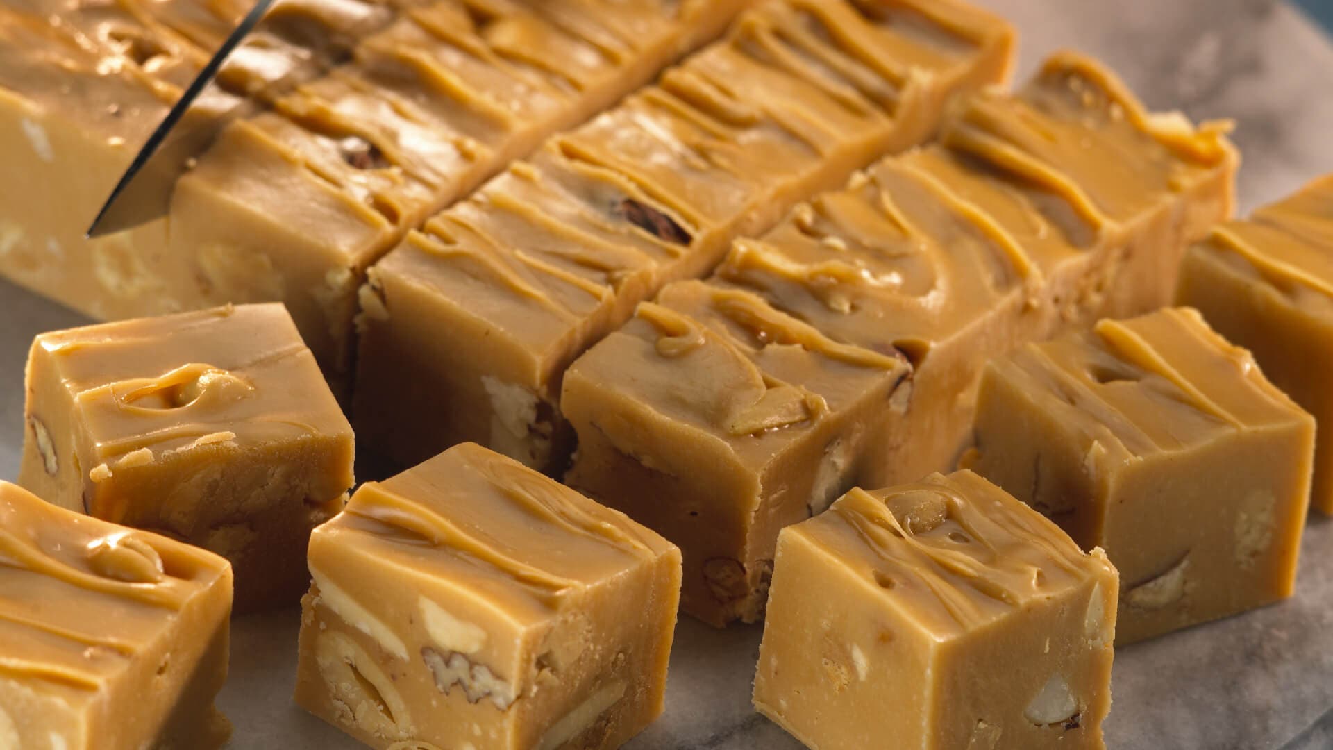 Fudge aux noix et au caramel au beurre | Recettes